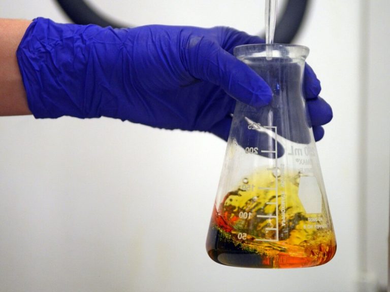 ACID NUMBER - TestOilTestOil